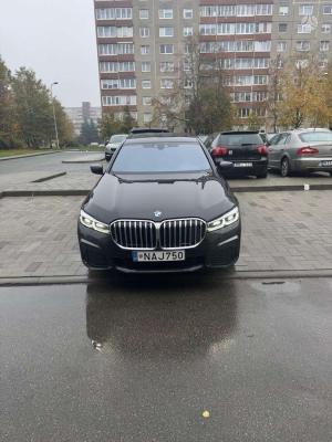 Black BMW 750 2016 in Klaipeda, with an engine capacity of 4.40 L and mileage of 180 thousand km for 34000 €, photo  on AUTOMOTO.COM.LV