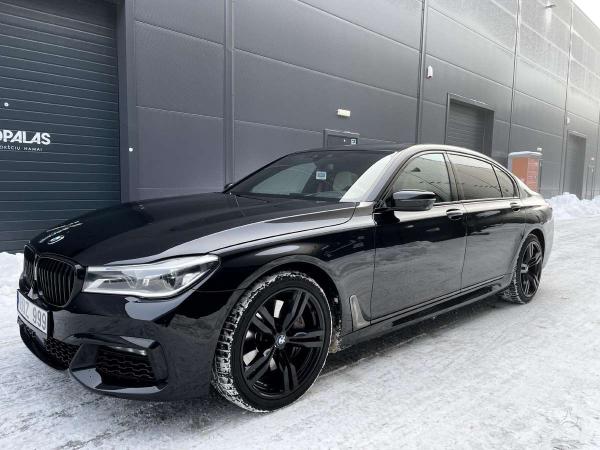 Melns BMW 750 2016 Klaipėda, ar dzinēja tilpumu 4.40 L un nobraukumu 179 tūkst. km par 24000 €, foto 6 vietnē AUTOMOTO.COM.LV