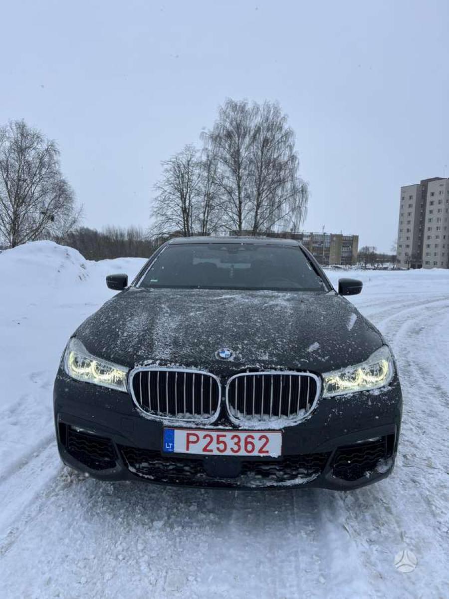 Melns BMW 750 2016 Šauļi, ar dzinēja tilpumu 4.40 L un nobraukumu 184 tūkst. km par 23000 €, foto 2 vietnē AUTOMOTO.COM.LV