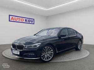 Melns BMW 750 2016 Viļņa, ar dzinēja tilpumu 3.00 L un nobraukumu 302 tūkst. km par 17999 €, foto  vietnē AUTOMOTO.COM.LV