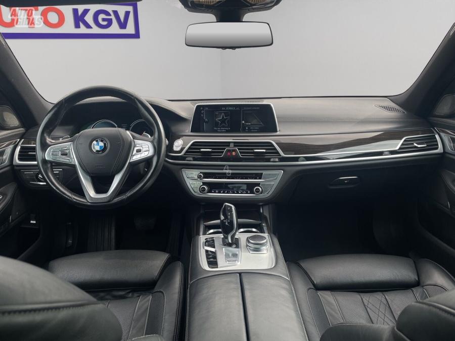 Melns BMW 750 2016 Viļņa, ar dzinēja tilpumu 3.00 L un nobraukumu 302 tūkst. km par 17999 €, foto 12 vietnē AUTOMOTO.COM.LV