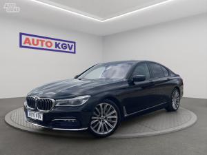 Melns BMW 750 2016 Viļņa, ar dzinēja tilpumu 3.00 L un nobraukumu 302 tūkst. km par 17999 €, foto  vietnē AUTOMOTO.COM.LV
