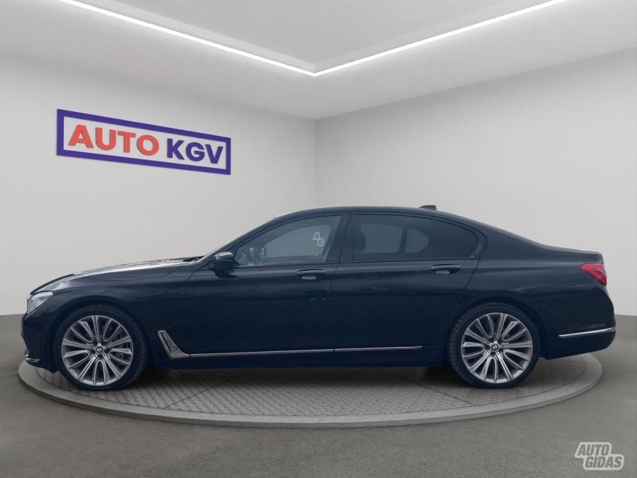 Melns BMW 750 2016 Viļņa, ar dzinēja tilpumu 3.00 L un nobraukumu 302 tūkst. km par 17999 €, foto 3 vietnē AUTOMOTO.COM.LV