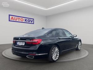 Melns BMW 750 2016 Viļņa, ar dzinēja tilpumu 3.00 L un nobraukumu 302 tūkst. km par 17999 €, foto 6 vietnē AUTOMOTO.COM.LV