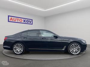 Melns BMW 750 2016 Viļņa, ar dzinēja tilpumu 3.00 L un nobraukumu 302 tūkst. km par 17999 €, foto 7 vietnē AUTOMOTO.COM.LV