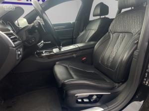 Melns BMW 750 2016 Viļņa, ar dzinēja tilpumu 3.00 L un nobraukumu 302 tūkst. km par 17999 €, foto 15 vietnē AUTOMOTO.COM.LV