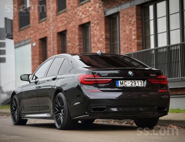 Melns BMW 750 2016 Rīga, ar dzinēja tilpumu 4.40 L un nobraukumu 132 tūkst. km par 25500 €, foto 3 vietnē AUTOMOTO.COM.LV