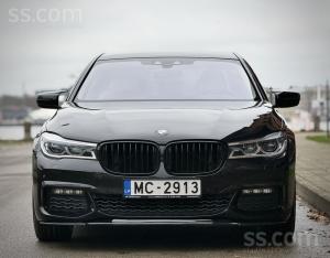 Черный БМВ 750 2016 в Рига, объемом двигателя 4.40 л и пробегом 132 тыс. км за 25500 €, фото 6 на AUTOMOTO.COM.LV