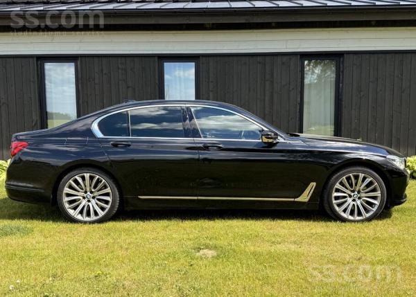 Melns BMW 750 2016 Rīga, ar dzinēja tilpumu 4.40 L un nobraukumu 262 tūkst. km par 19999 €, foto 5 vietnē AUTOMOTO.COM.LV