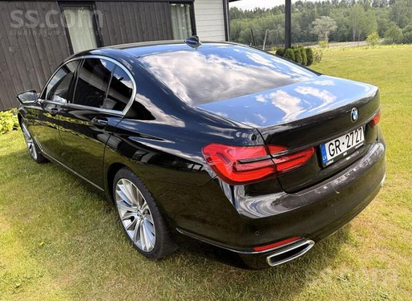Melns BMW 750 2016 Rīga, ar dzinēja tilpumu 4.40 L un nobraukumu 262 tūkst. km par 19999 €, foto 8 vietnē AUTOMOTO.COM.LV