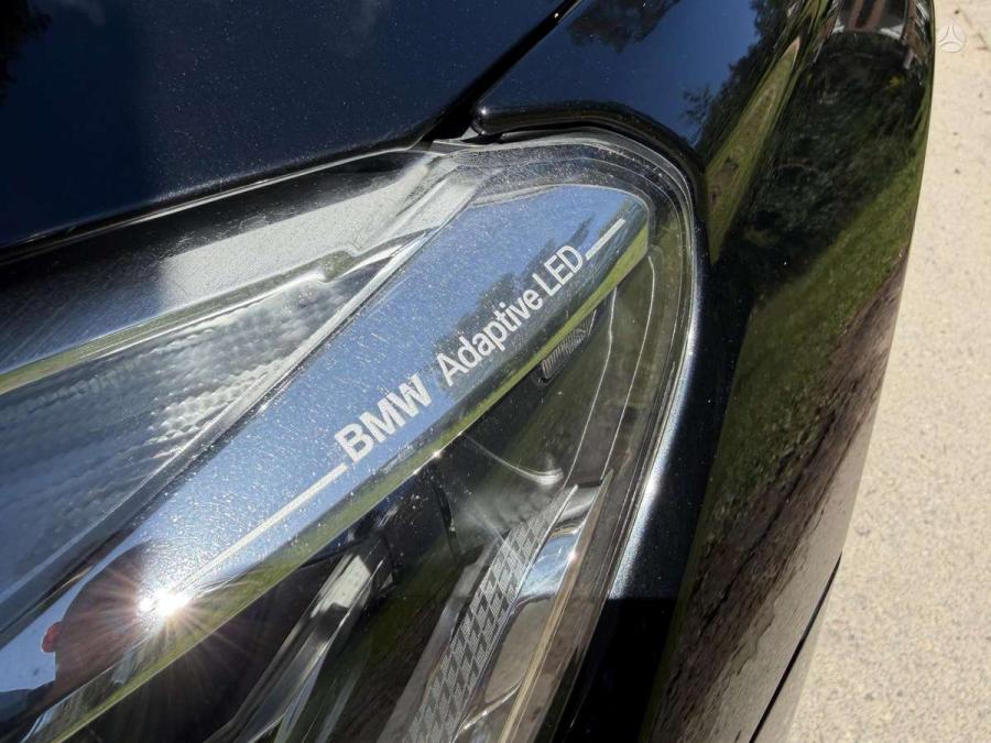 Black BMW 750 2016 in Vilnius, with an engine capacity of 4.40 L and mileage of 127 thousand km for 20500 €, photo 16 on AUTOMOTO.COM.LV