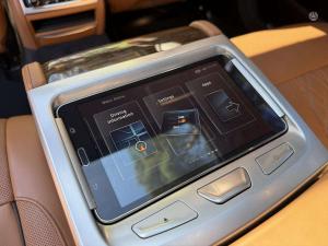 Black BMW 750 2016 in Vilnius, with an engine capacity of 4.40 L and mileage of 127 thousand km for 20500 €, photo 47 on AUTOMOTO.COM.LV