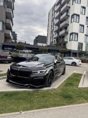 Melns BMW 750 2016 Kauņa, ar dzinēja tilpumu 4.40 L un nobraukumu 230 tūkst. km par 24000 €, foto  vietnē AUTOMOTO.COM.LV