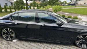 Black BMW 750 2016 in Kaunas, with an engine capacity of 4.40 L and mileage of 90 thousand km for 9750 €, photo 4 on AUTOMOTO.COM.LV
