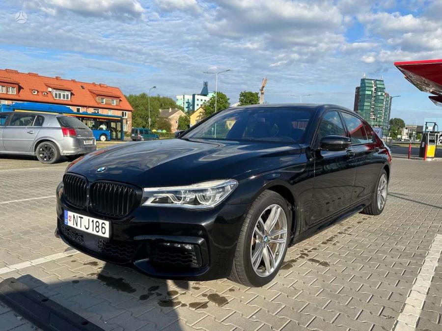 Melns BMW 750 2016 Klaipėda, ar dzinēja tilpumu 4.40 L un nobraukumu 125 tūkst. km par 23500 €, foto 1 vietnē AUTOMOTO.COM.LV