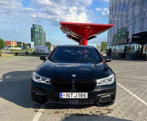Melns BMW 750 2016 Klaipėda, ar dzinēja tilpumu 4.40 L un nobraukumu 125 tūkst. km par 23500 €, foto 3 vietnē AUTOMOTO.COM.LV