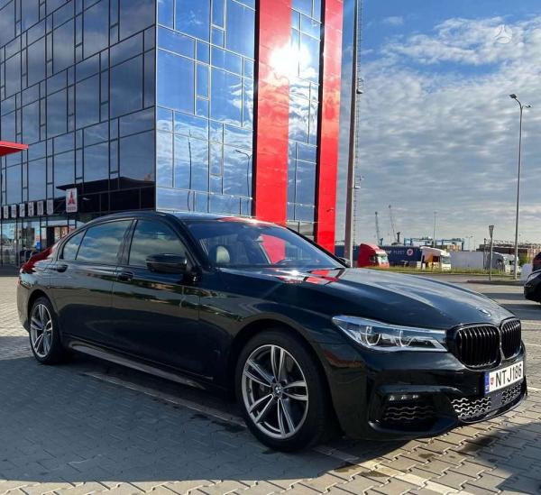 Black BMW 750 2016 in Klaipeda, with an engine capacity of 4.40 L and mileage of 125 thousand km for 23500 €, photo 4 on AUTOMOTO.COM.LV