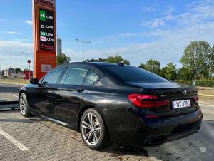Melns BMW 750 2016 Klaipėda, ar dzinēja tilpumu 4.40 L un nobraukumu 125 tūkst. km par 23500 €, foto 6 vietnē AUTOMOTO.COM.LV
