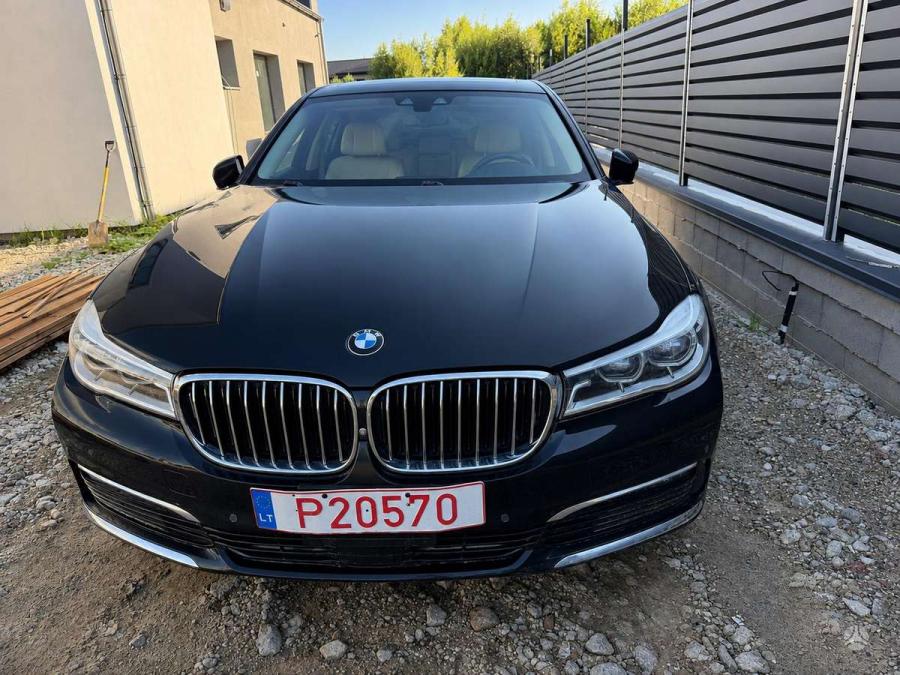 Черный БМВ 750 2016 в Вильнюс, объемом двигателя 4.40 л и пробегом 255 тыс. км за 12999 €, фото 6 на AUTOMOTO.COM.LV
