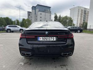 Melns BMW 750 2016 Viļņa, ar dzinēja tilpumu 4.40 L un nobraukumu 194 tūkst. km par 24000 €, foto 6 vietnē AUTOMOTO.COM.LV