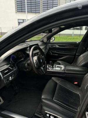 Melns BMW 750 2016 Viļņa, ar dzinēja tilpumu 4.40 L un nobraukumu 194 tūkst. km par 24000 €, foto 10 vietnē AUTOMOTO.COM.LV