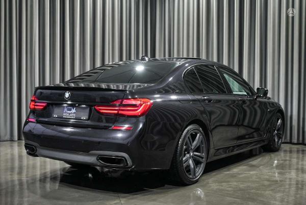Melns BMW 750 2017 Marijampole, ar dzinēja tilpumu 2.99 L un nobraukumu 222 tūkst. km par 28550 €, foto 11 vietnē AUTOMOTO.COM.LV