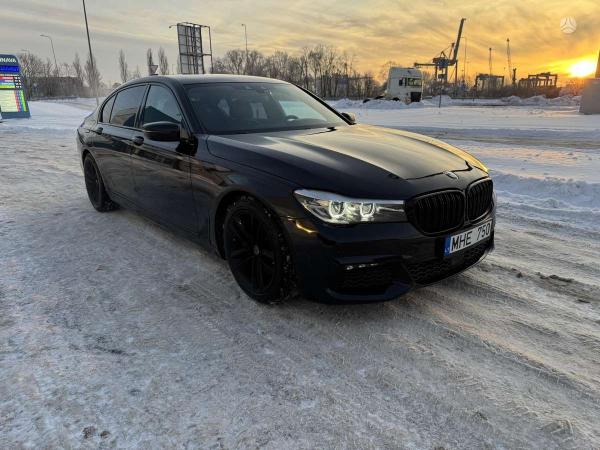 Melns BMW 750 2017 Klaipėda, ar dzinēja tilpumu 4.40 L un nobraukumu 168 tūkst. km par 22500 €, foto 2 vietnē AUTOMOTO.COM.LV