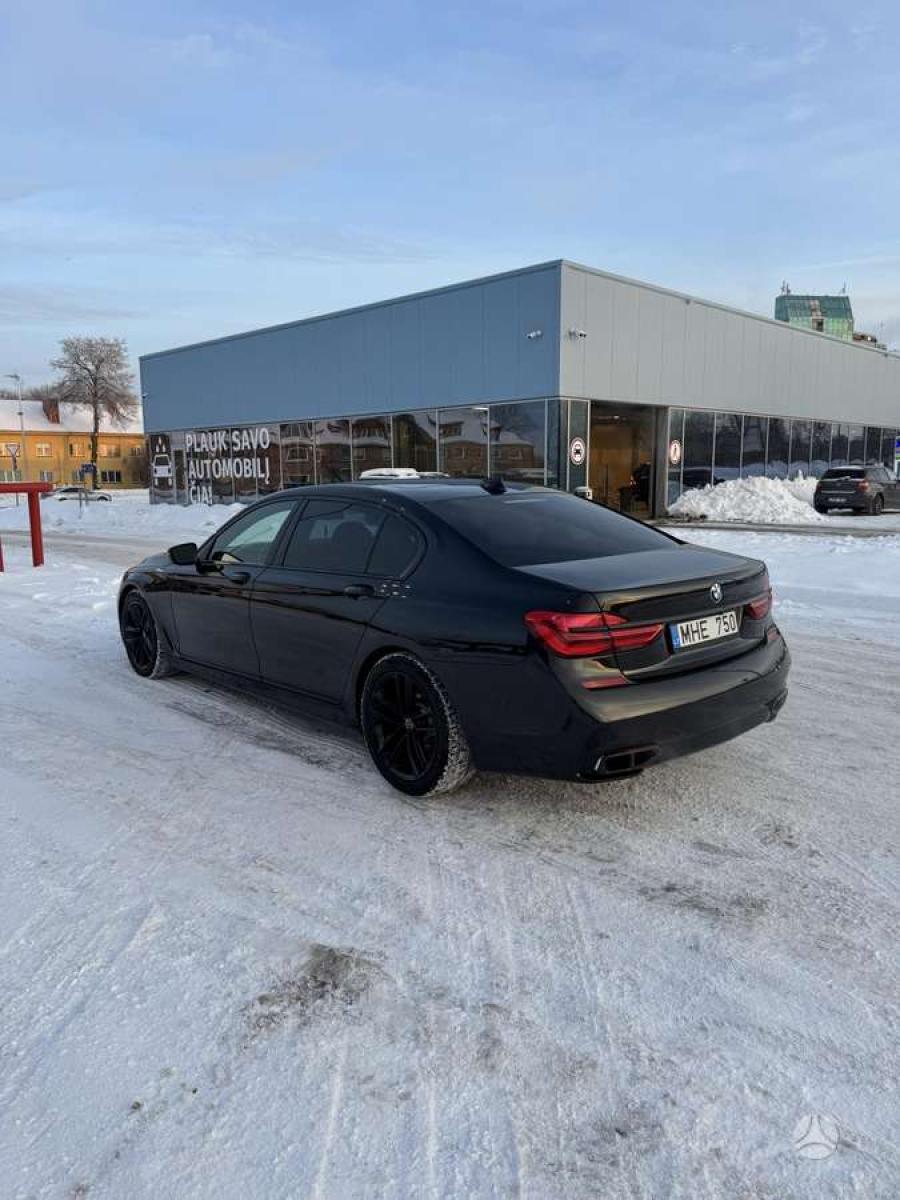 Melns BMW 750 2017 Klaipėda, ar dzinēja tilpumu 4.40 L un nobraukumu 168 tūkst. km par 22500 €, foto 12 vietnē AUTOMOTO.COM.LV