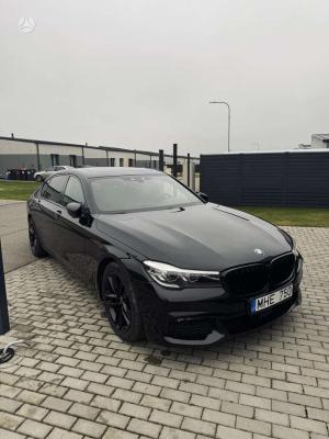 Melns BMW 750 2017 Klaipėda, ar dzinēja tilpumu 4.40 L un nobraukumu 168 tūkst. km par 22500 €, foto 24 vietnē AUTOMOTO.COM.LV
