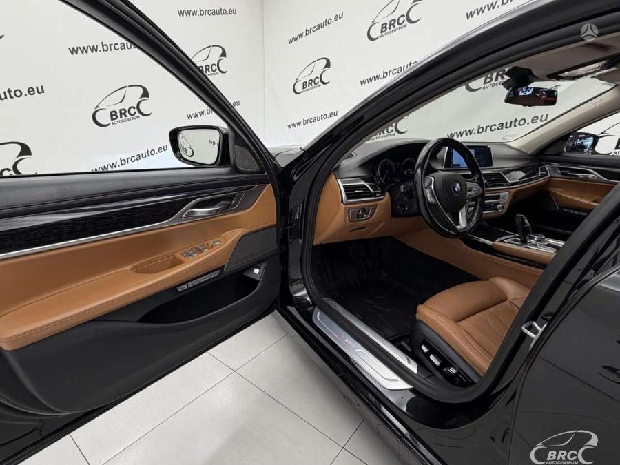 Melns BMW 750 2017 Viļņa, ar dzinēja tilpumu 2.99 L un nobraukumu 289 tūkst. km par 20500 €, foto 20 vietnē AUTOMOTO.COM.LV