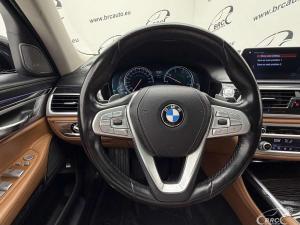 Melns BMW 750 2017 Viļņa, ar dzinēja tilpumu 2.99 L un nobraukumu 289 tūkst. km par 20500 €, foto 30 vietnē AUTOMOTO.COM.LV