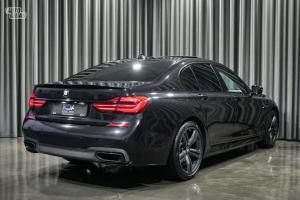 Melns BMW 750 2017 Marijampole, ar dzinēja tilpumu 3.00 L un nobraukumu 221 tūkst. km par 28450 €, foto 13 vietnē AUTOMOTO.COM.LV