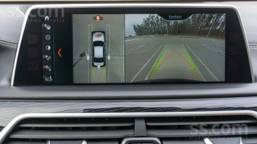 Black BMW 750 2017 in Riga, with an engine capacity of 4.40 L and mileage of 127 thousand km for 28590 €, photo 18 on AUTOMOTO.COM.LV