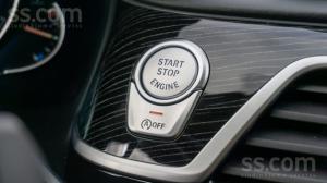 Black BMW 750 2017 in Riga, with an engine capacity of 4.40 L and mileage of 127 thousand km for 28590 €, photo 19 on AUTOMOTO.COM.LV