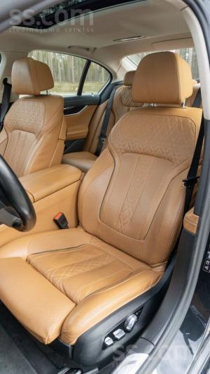 Black BMW 750 2017 in Riga, with an engine capacity of 4.40 L and mileage of 127 thousand km for 28590 €, photo 31 on AUTOMOTO.COM.LV