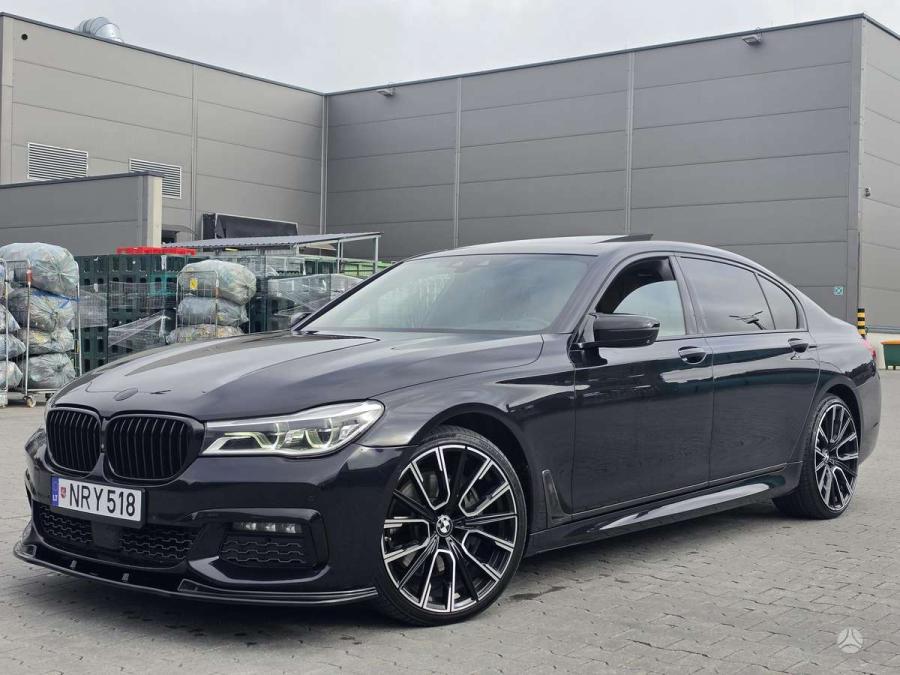 Black BMW 750 2017 in Silute, with an engine capacity of 4.40 L and mileage of 190 thousand km for 20000 €, photo 1 on AUTOMOTO.COM.LV