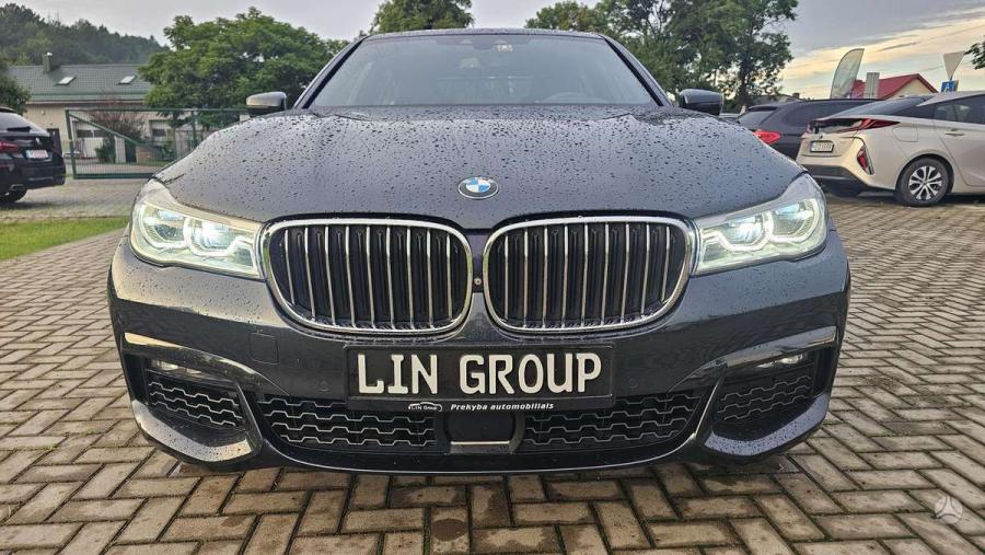 Melns BMW 750 2018 Prienai, ar dzinēja tilpumu 4.40 L un nobraukumu 185 tūkst. km par 22999 €, foto 3 vietnē AUTOMOTO.COM.LV