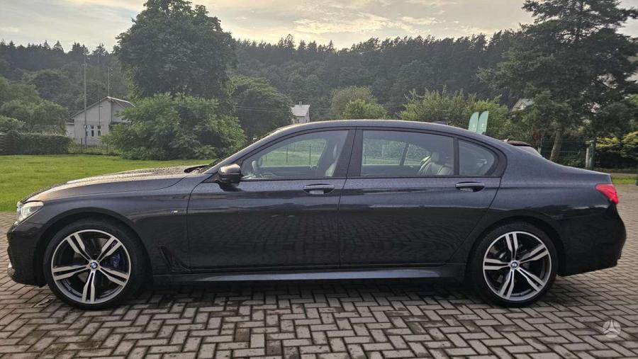 Melns BMW 750 2018 Prienai, ar dzinēja tilpumu 4.40 L un nobraukumu 185 tūkst. km par 22999 €, foto 5 vietnē AUTOMOTO.COM.LV
