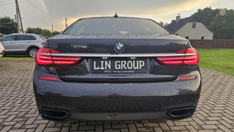 Melns BMW 750 2018 Prienai, ar dzinēja tilpumu 4.40 L un nobraukumu 185 tūkst. km par 22999 €, foto 7 vietnē AUTOMOTO.COM.LV