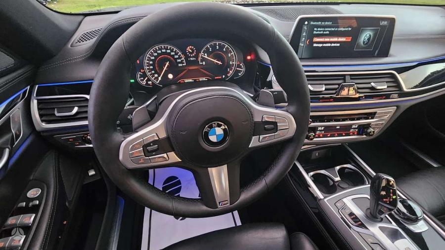 Melns BMW 750 2018 Prienai, ar dzinēja tilpumu 4.40 L un nobraukumu 185 tūkst. km par 22999 €, foto 12 vietnē AUTOMOTO.COM.LV