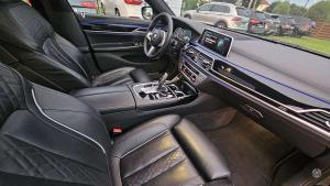 Melns BMW 750 2018 Prienai, ar dzinēja tilpumu 4.40 L un nobraukumu 185 tūkst. km par 22999 €, foto 15 vietnē AUTOMOTO.COM.LV