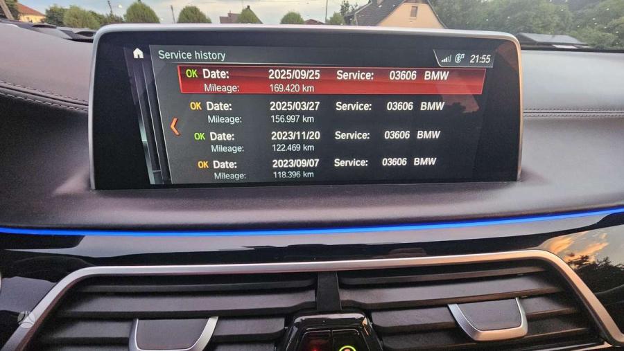 Melns BMW 750 2018 Prienai, ar dzinēja tilpumu 4.40 L un nobraukumu 185 tūkst. km par 22999 €, foto 19 vietnē AUTOMOTO.COM.LV