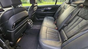 Melns BMW 750 2018 Prienai, ar dzinēja tilpumu 4.40 L un nobraukumu 185 tūkst. km par 22999 €, foto 29 vietnē AUTOMOTO.COM.LV
