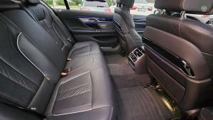 Melns BMW 750 2018 Prienai, ar dzinēja tilpumu 4.40 L un nobraukumu 185 tūkst. km par 22999 €, foto 33 vietnē AUTOMOTO.COM.LV