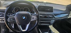 Black BMW 750 2018 in Vilnius, with an engine capacity of 4.40 L and mileage of 150 thousand km for 29990 €, photo 12 on AUTOMOTO.COM.LV
