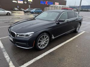 Black BMW 750 2019 in Kaunas, with an engine capacity of 4.40 L and mileage of 76 thousand km for 28500 €, photo 9 on AUTOMOTO.COM.LV