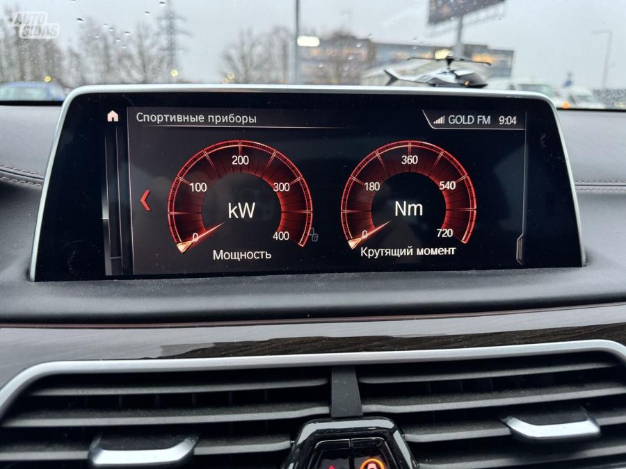 Black BMW 750 2019 in Kaunas, with an engine capacity of 4.40 L and mileage of 76 thousand km for 28500 €, photo 24 on AUTOMOTO.COM.LV