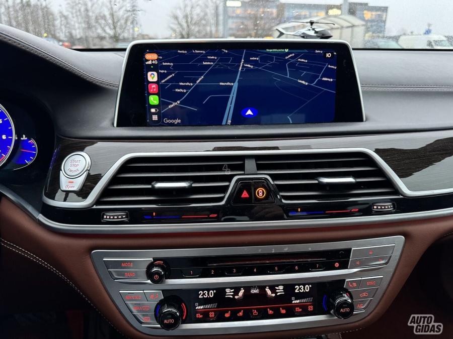 Black BMW 750 2019 in Kaunas, with an engine capacity of 4.40 L and mileage of 76 thousand km for 28500 €, photo 27 on AUTOMOTO.COM.LV