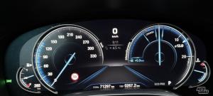 Black BMW 750 2019 in Kaunas, with an engine capacity of 4.40 L and mileage of 76 thousand km for 28500 €, photo 35 on AUTOMOTO.COM.LV