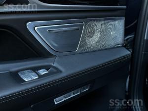 Melns BMW 750 2019 Rīga, ar dzinēja tilpumu 3.00 L un nobraukumu 205 tūkst. km par 28900 €, foto 24 vietnē AUTOMOTO.COM.LV